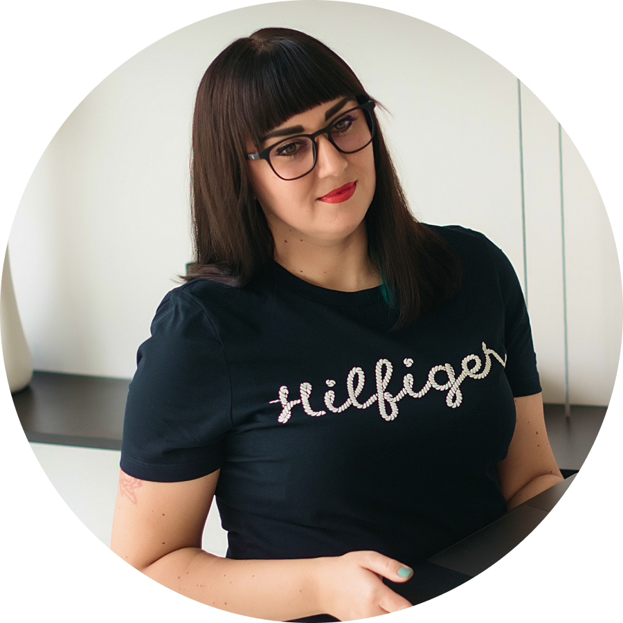 Valeria Savina – Medium