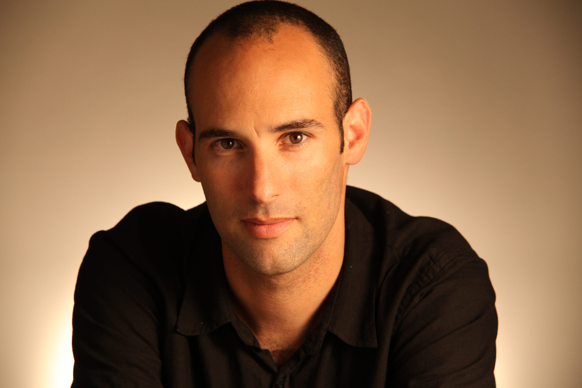 Amit Stoler – Medium