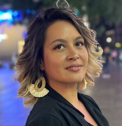 Johanne Chen Min Tao – Medium