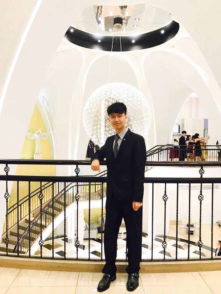Liu Cheng Lee – Medium