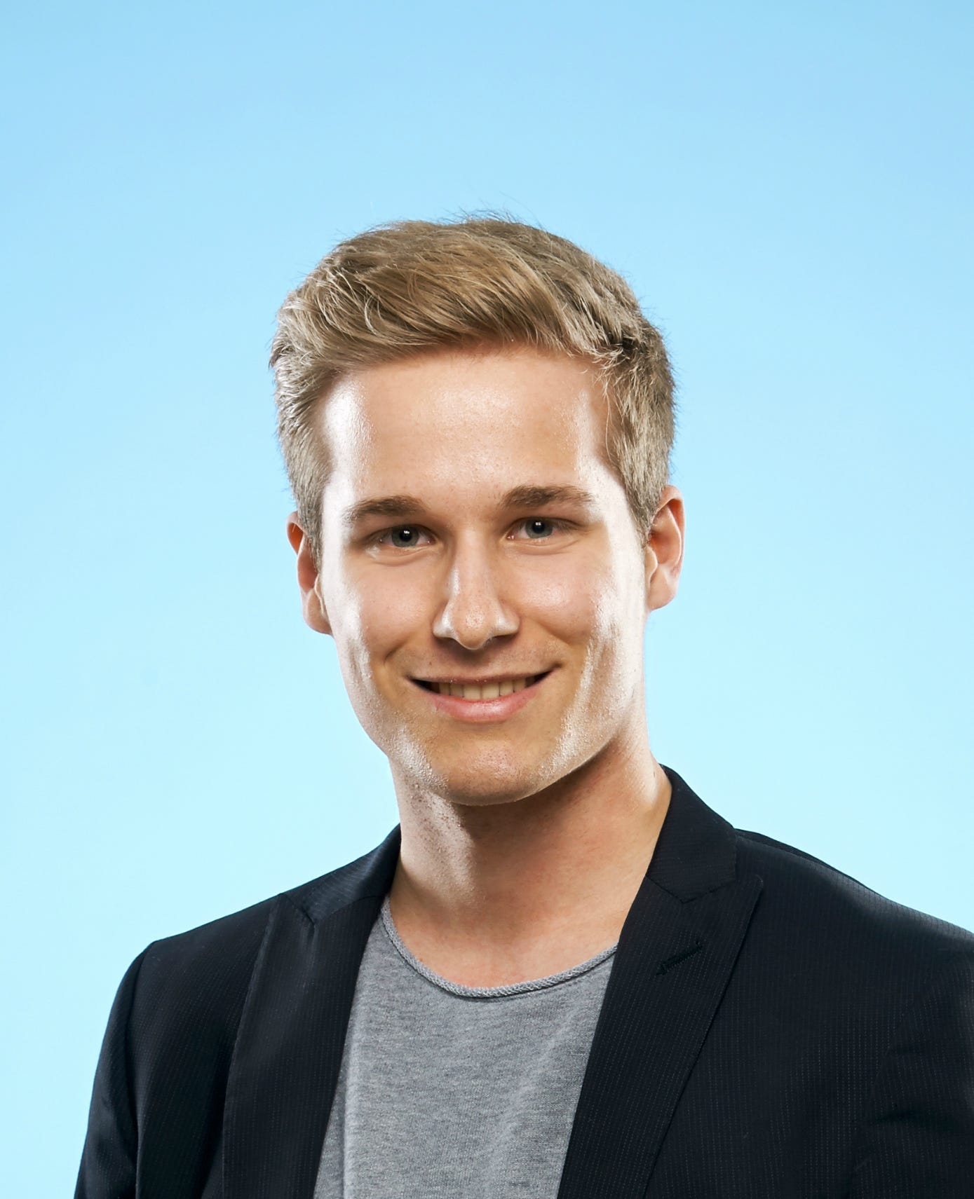 Daniel Erler – Medium