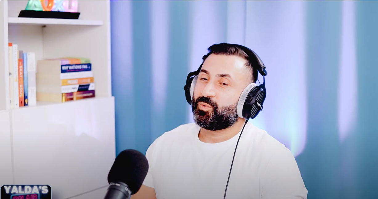 Enes Tueredi – Medium