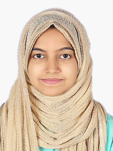 Syeda Ghana-e-Irum – Medium