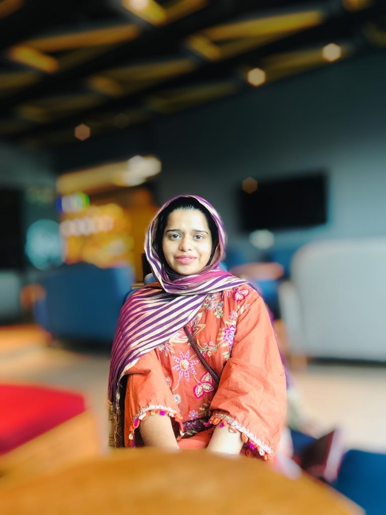 Farwa Zahid – Medium