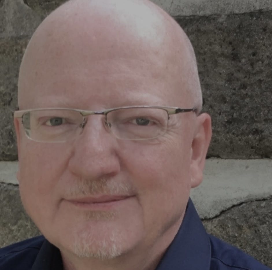 Michael Dedecek – Medium