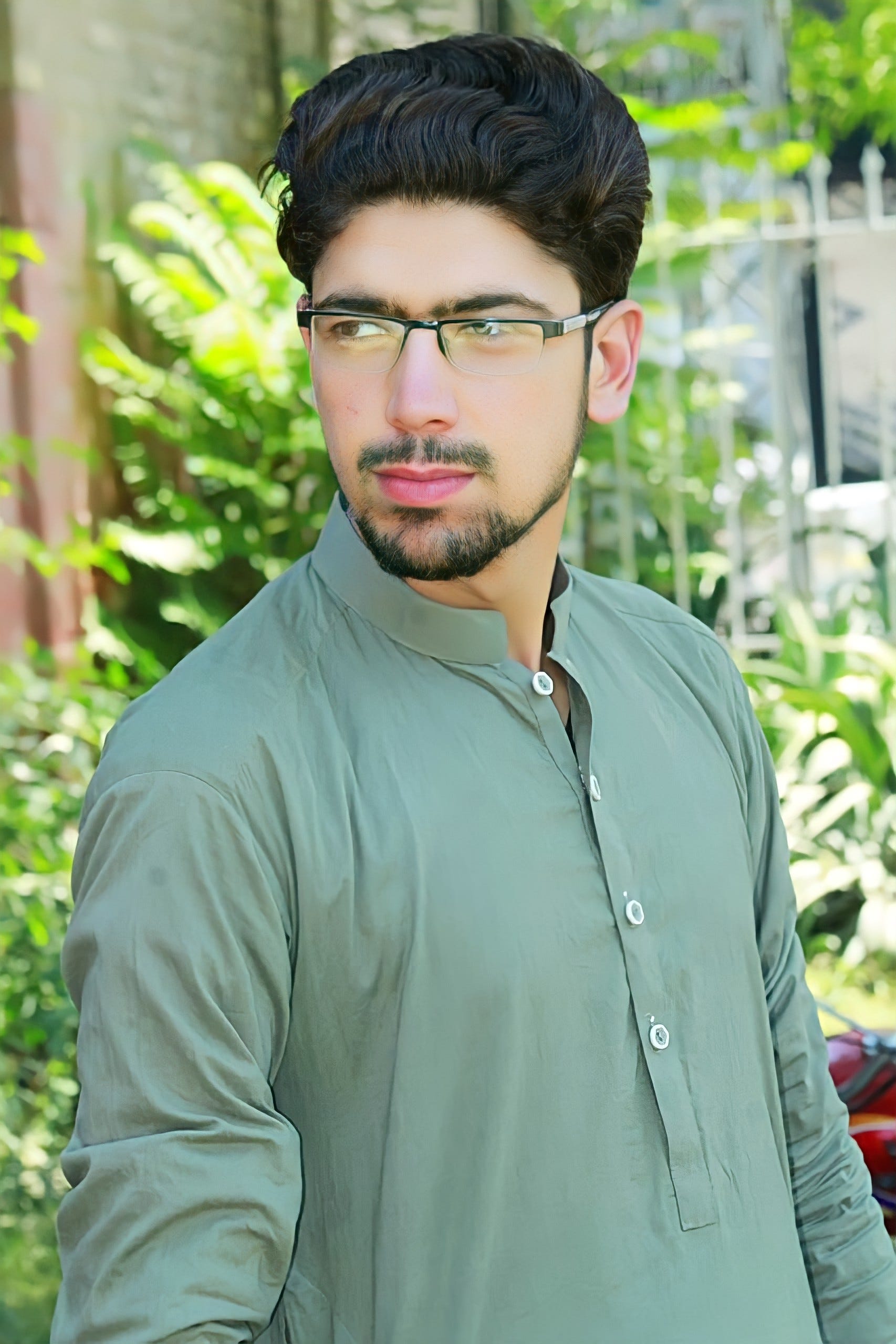 Noman khan – Medium