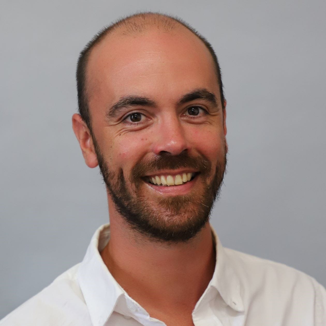 Ben Mallinson – Medium
