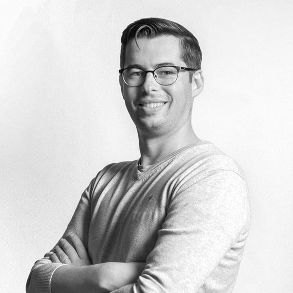 Alex Alves – Medium