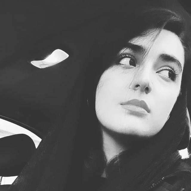 sadaf amininia – Medium