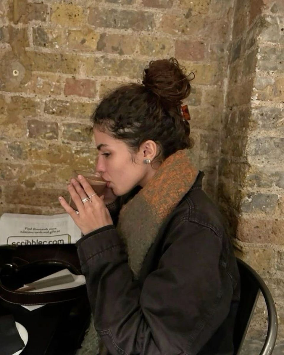 𝓤𝓻𝓸𝓸𝓳 𝓦𝓻𝓲𝓽𝓮𝓼 – Medium