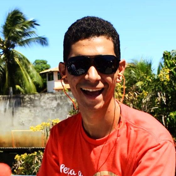 Uriel Ramos – Medium