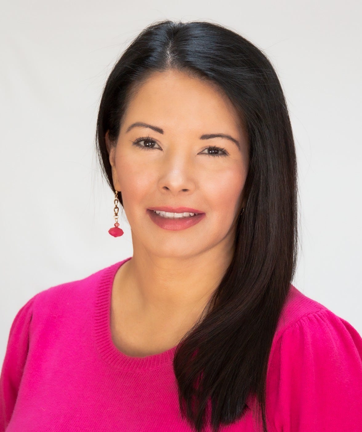 Raquel Svec – Medium