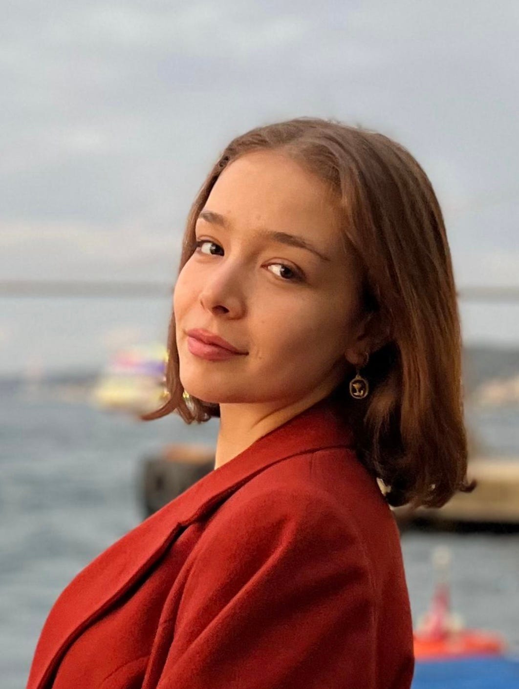 Gizem Şahin – Medium