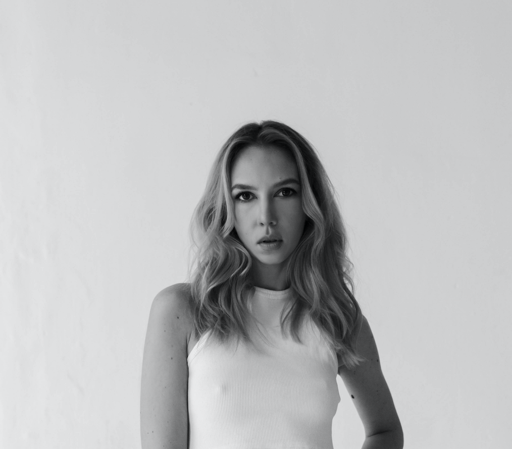Uliana Koliasa – Medium