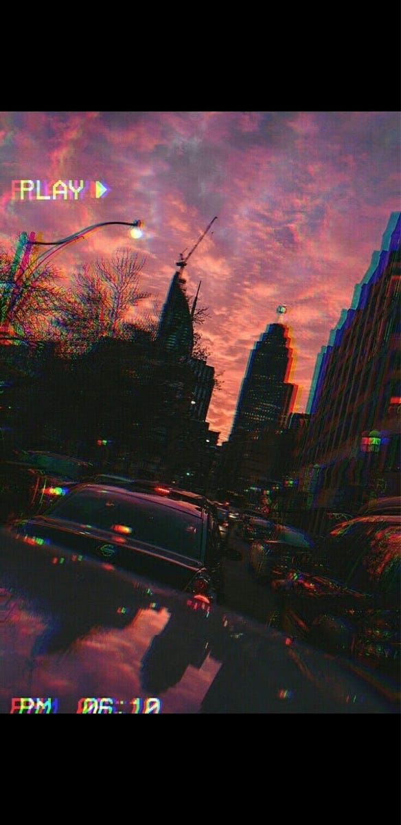 SIR DANTE – Medium