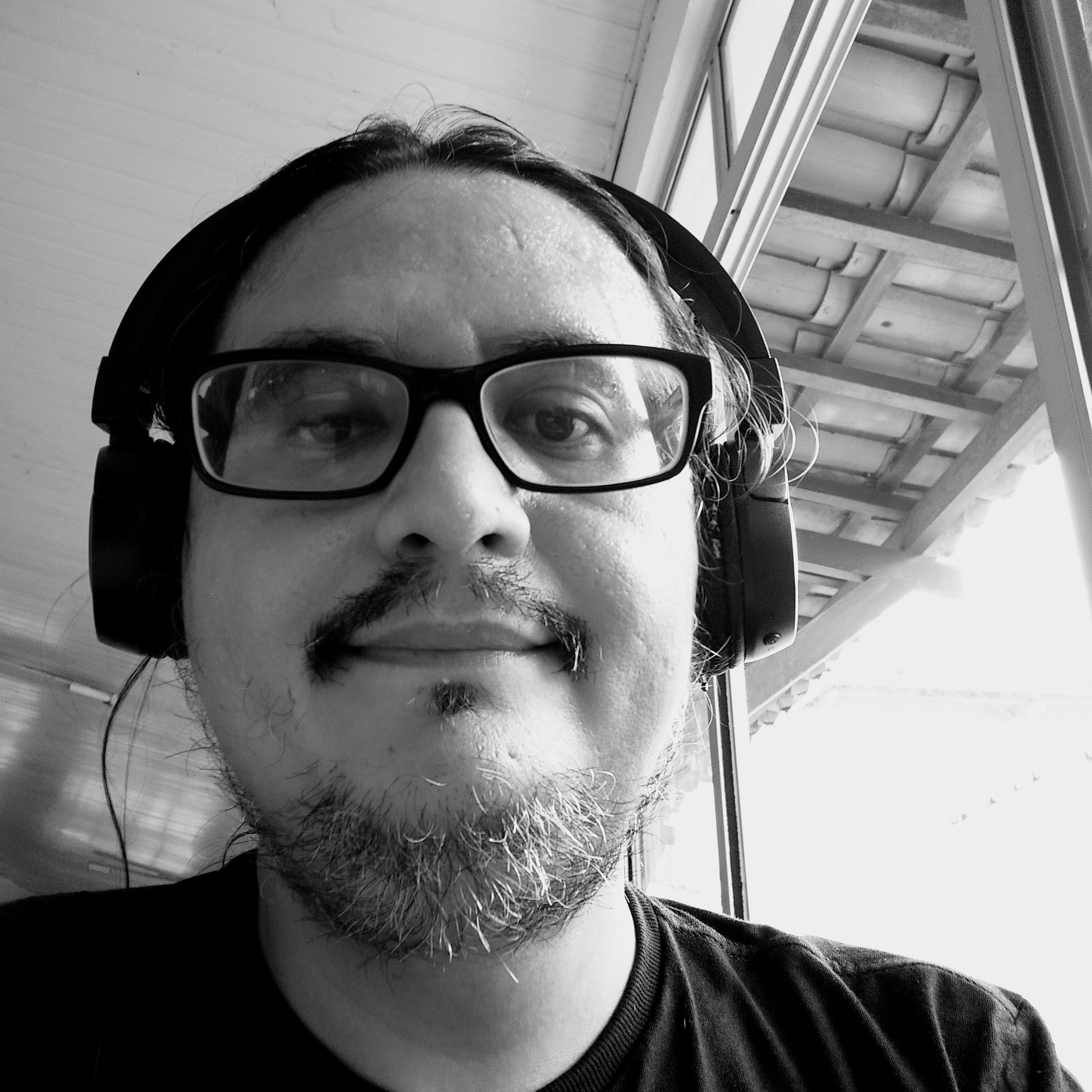 Alexandre Melo – Medium