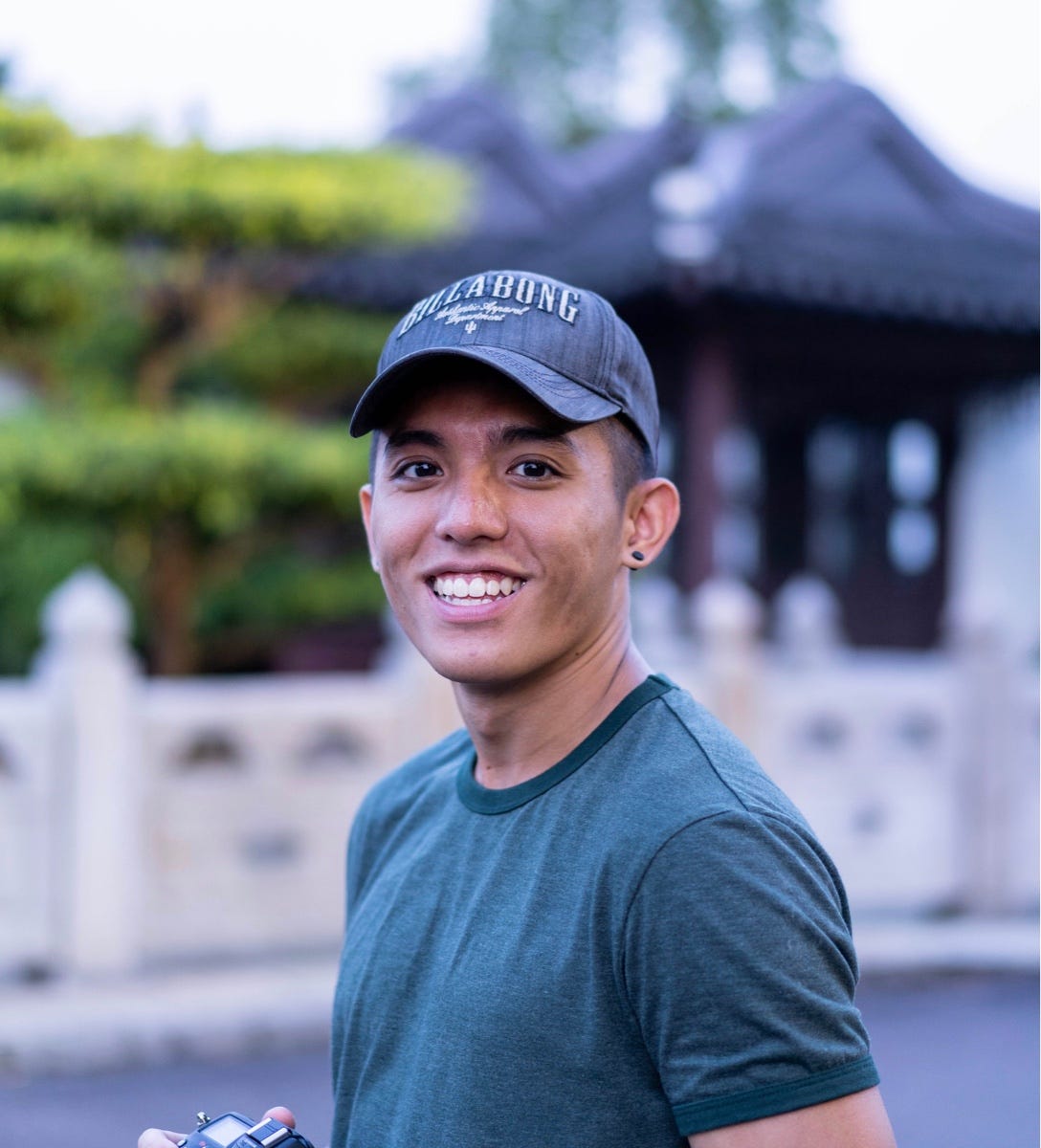 Ang Qi Xuan – Medium