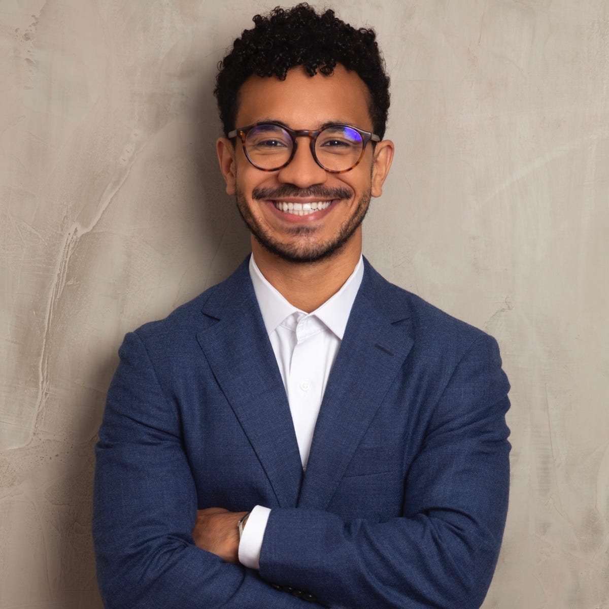 Wallace Corbo – Medium