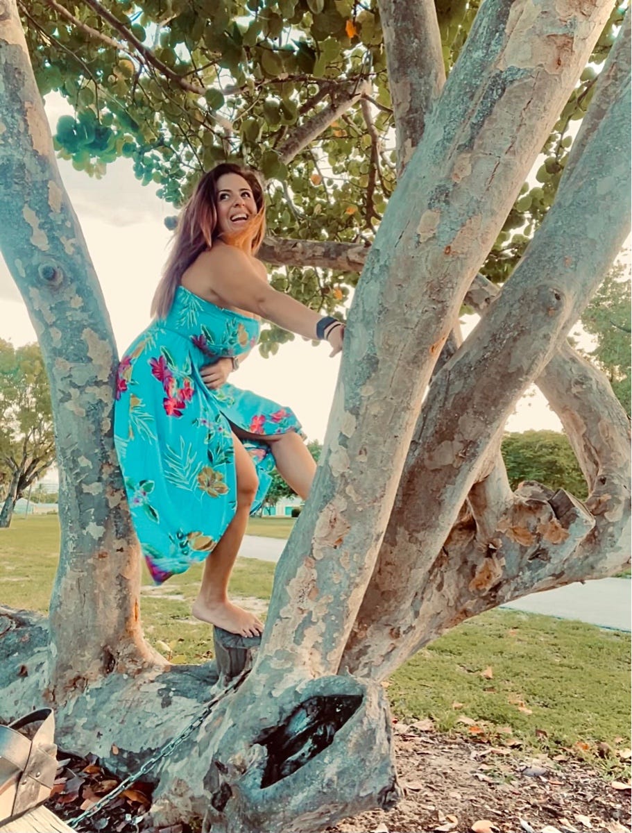 Ely Acosta Ana – Medium