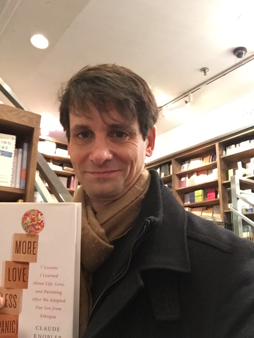 Claude Knobler – Medium