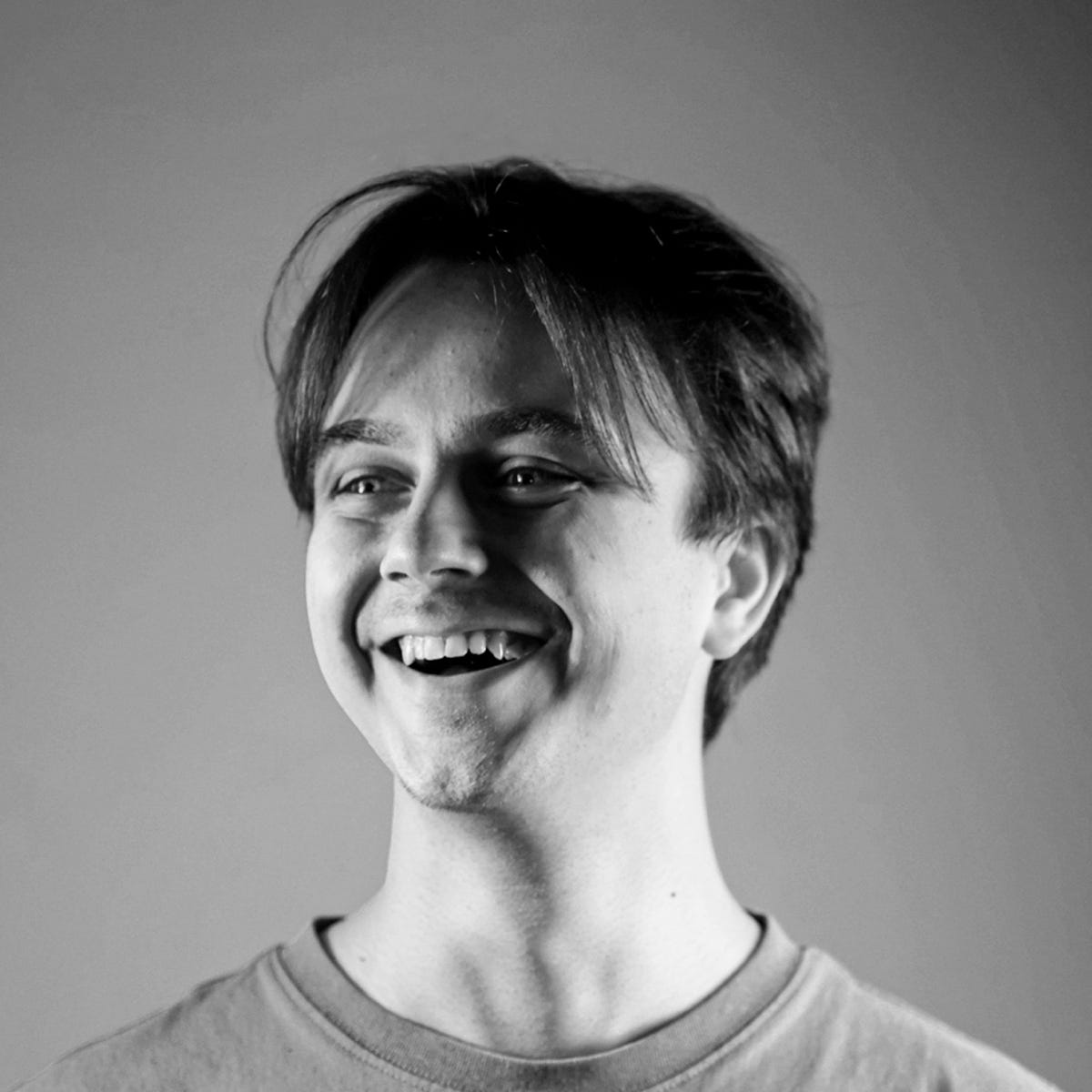 Dominik Sušila – Medium