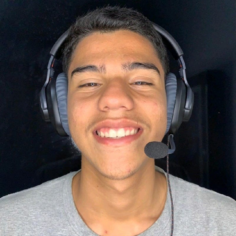 Pedro Lucas – Medium