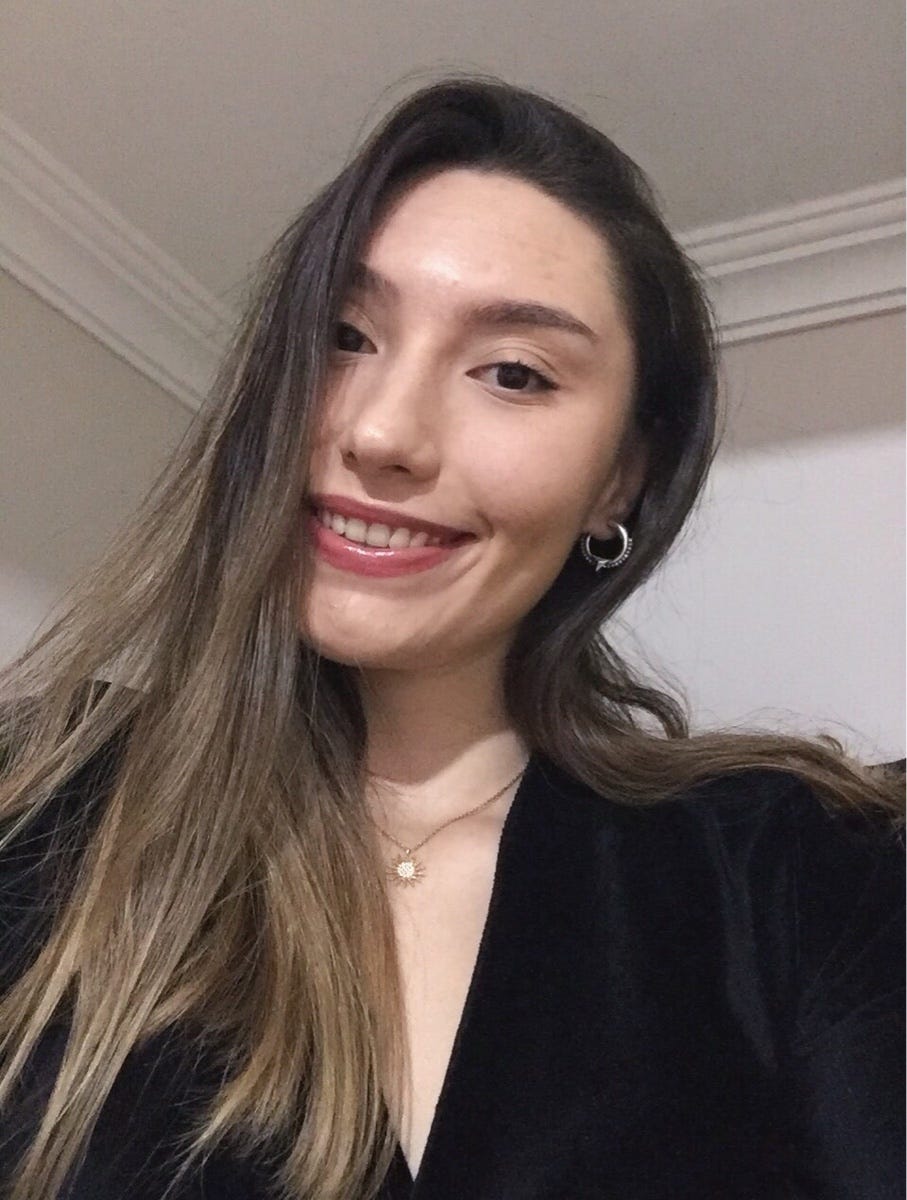 Senanur Sude Yüksel – Medium