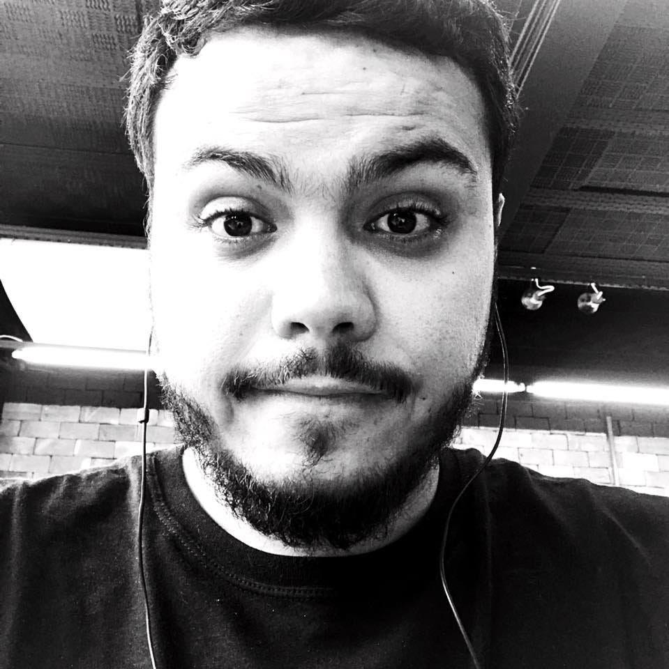 Leandro Marques – Medium