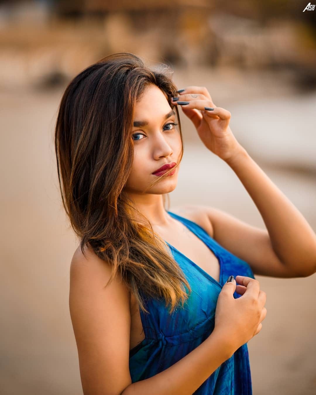 Retoucher_Lily_Nova – Medium