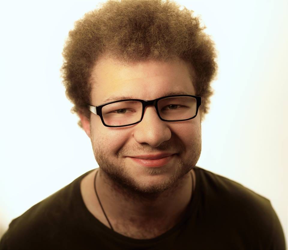 Liam Xavier – Medium