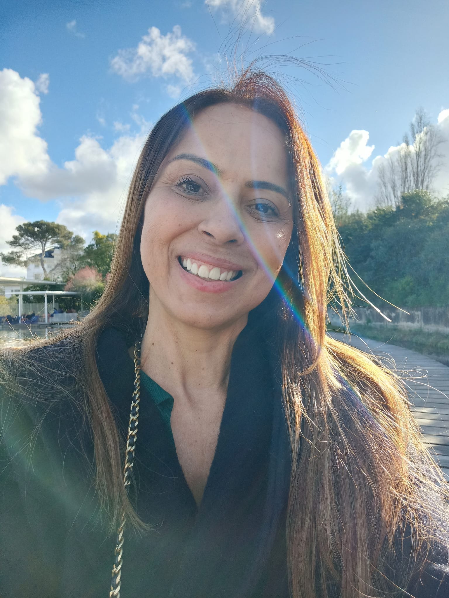 ELIANE – Medium
