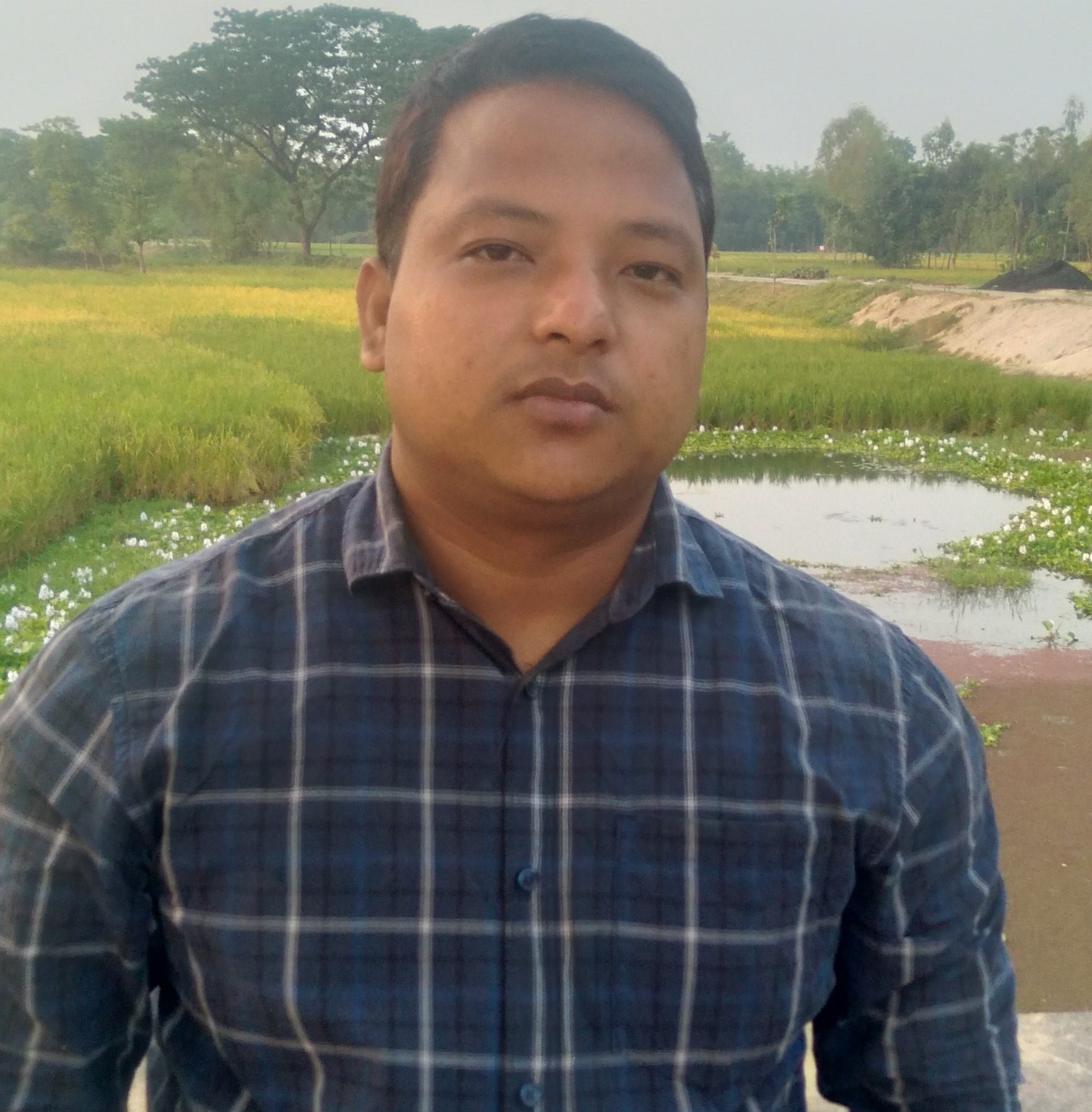 Gobindo Roy Shojib – Medium