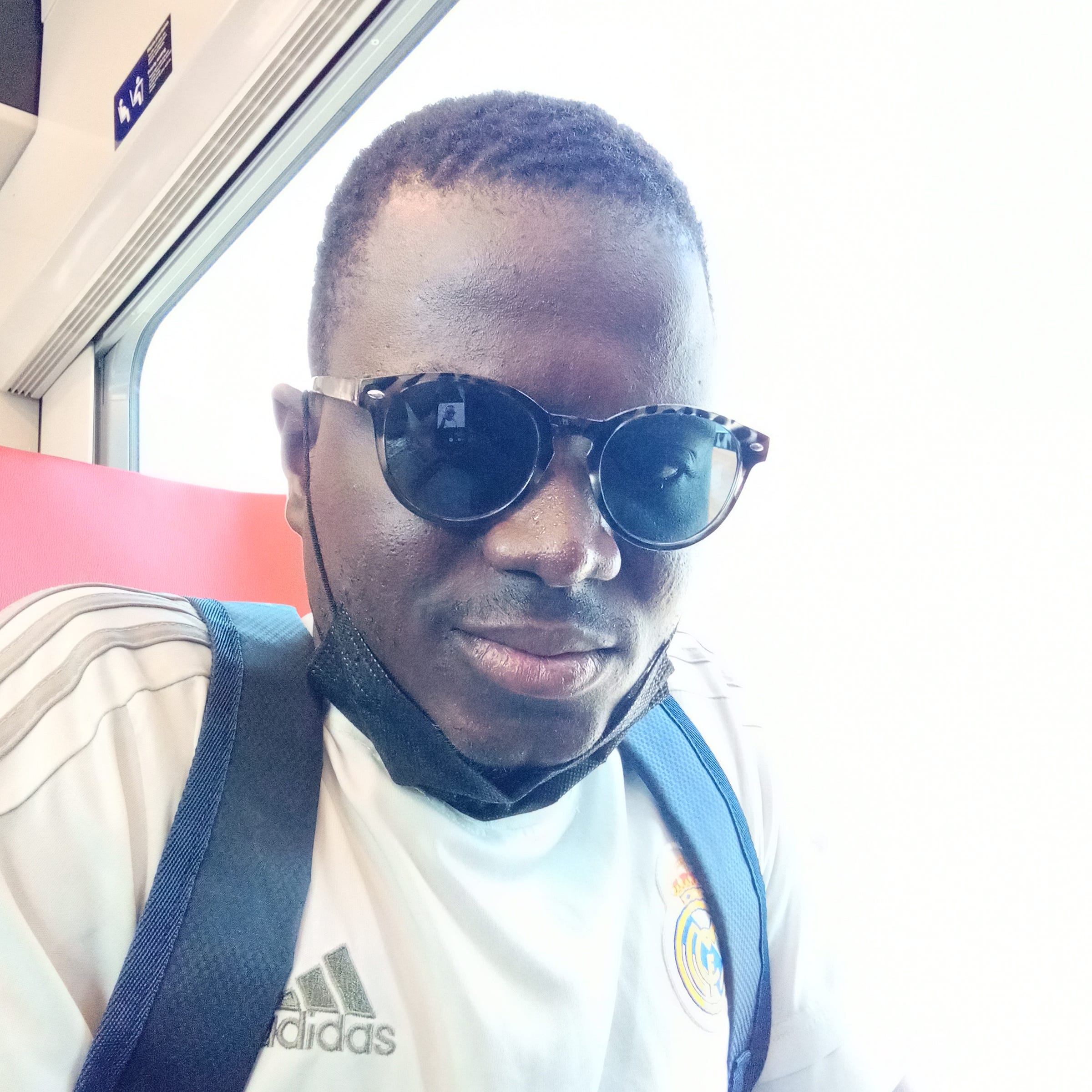 Saliou ndiaye – Medium