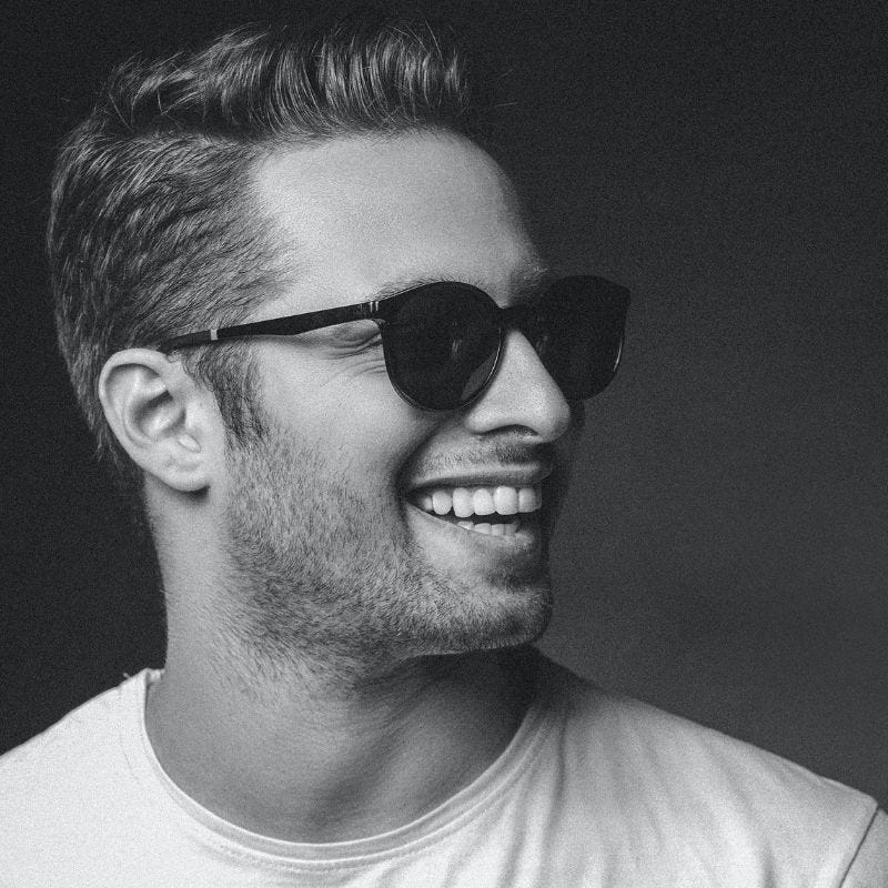 Clark Jay – Medium