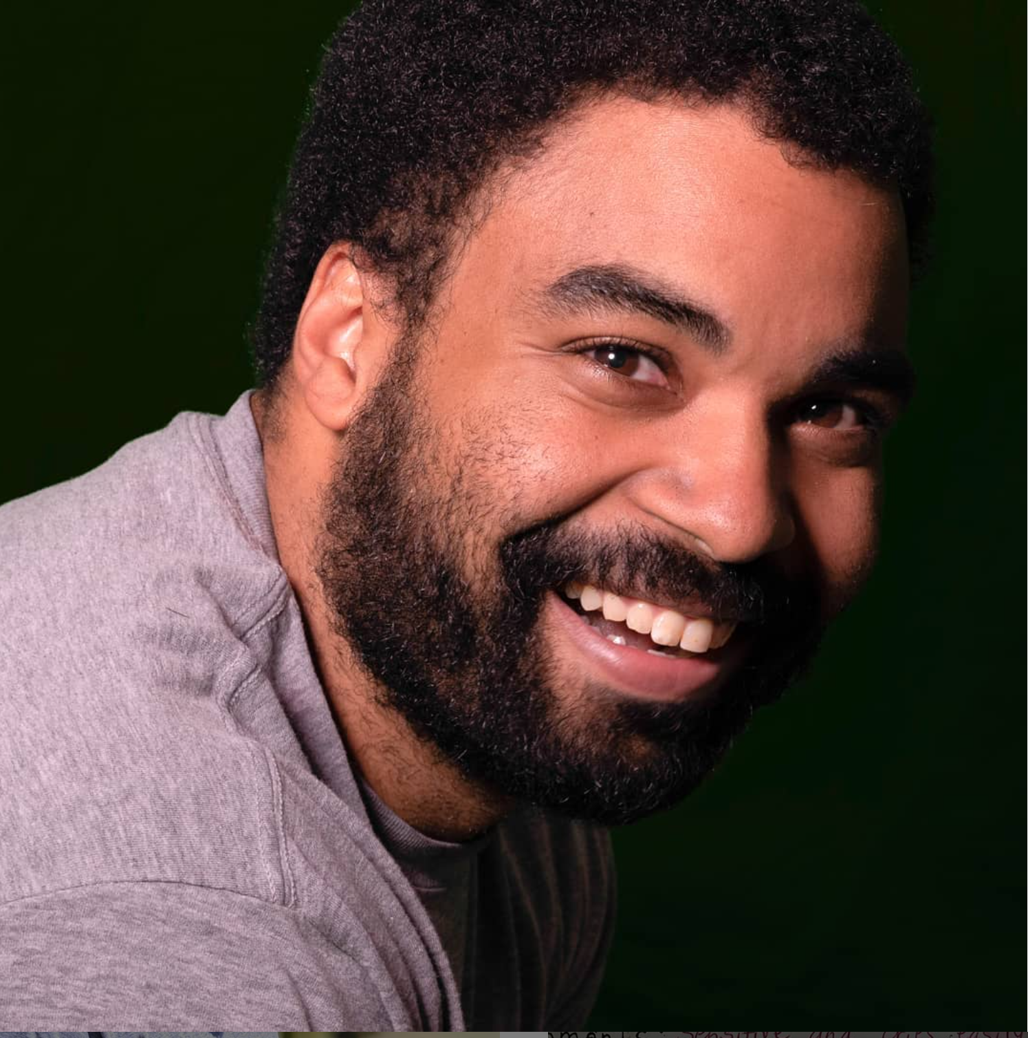 Leo Logan – Medium