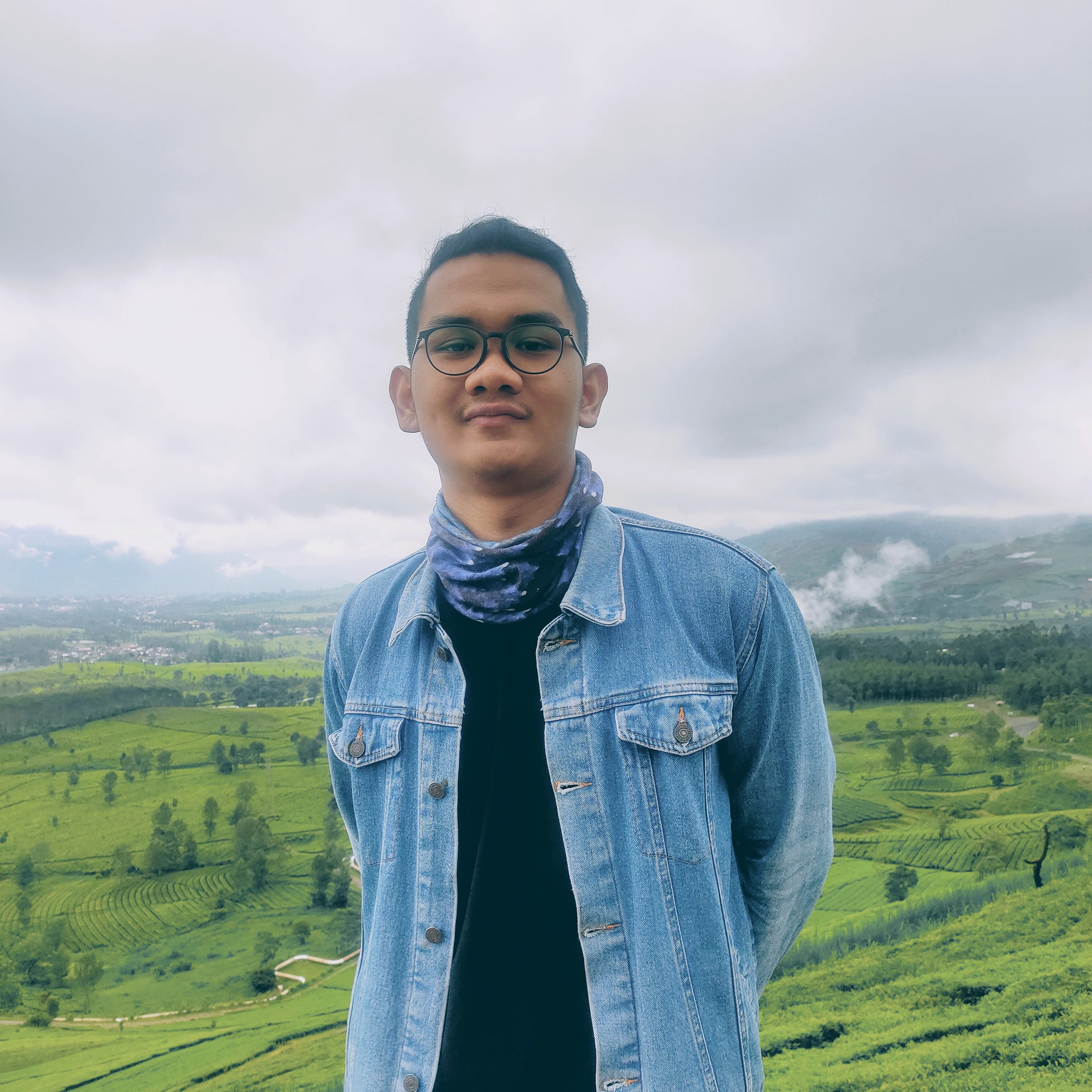 Leonardo Dwigantoro – Medium