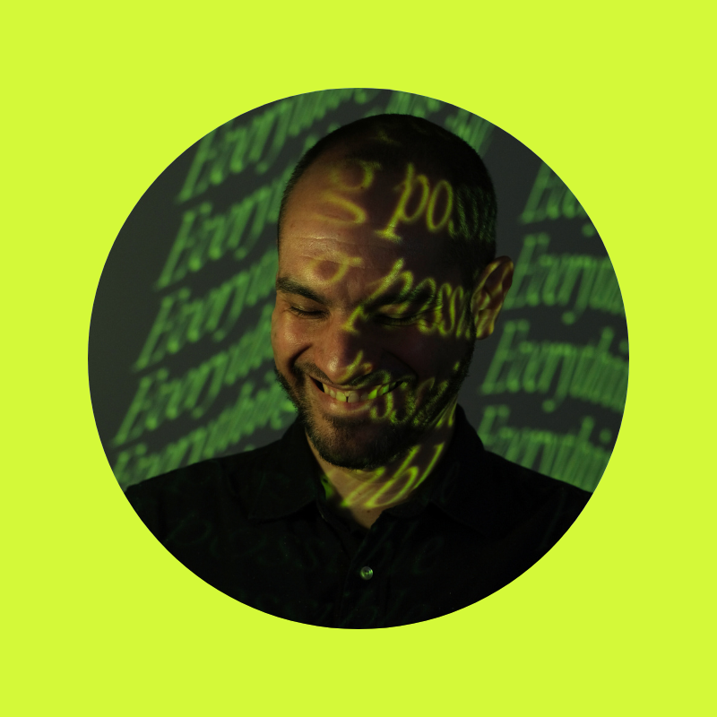 Oliver Moss – Medium