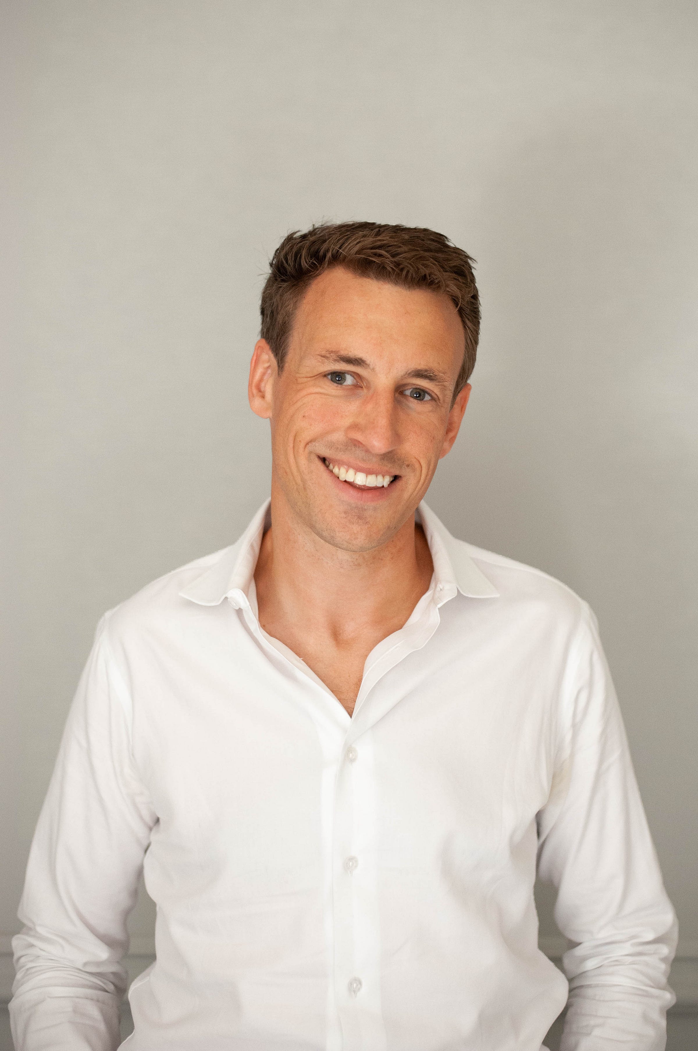 Luke Rogers – Medium