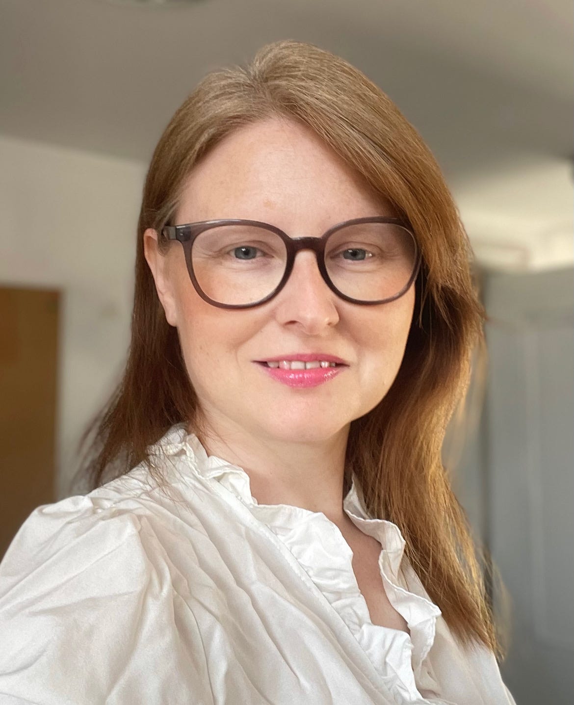 Rebecca Thomson - Helping businesses get clients – Medium