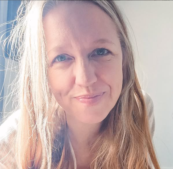 Michelle Fare – Medium