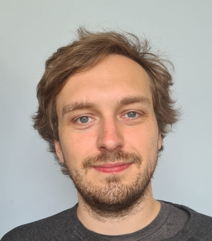Tom Godkin – Medium