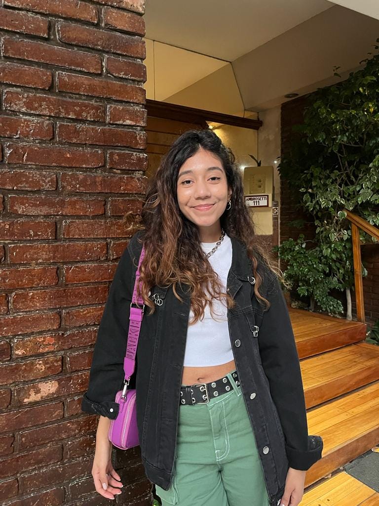 Verónica Pinto – Medium