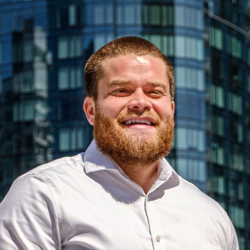 Alex – Medium