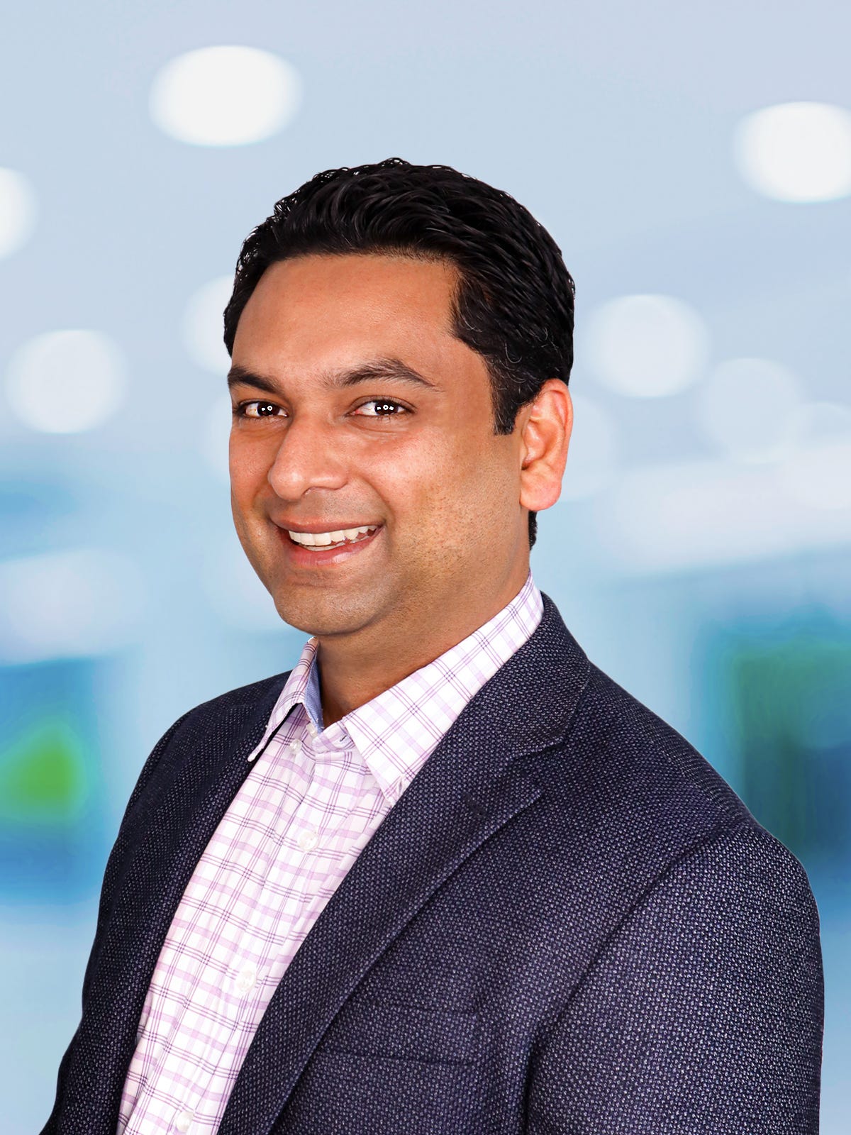 Darryl Maraj – Medium