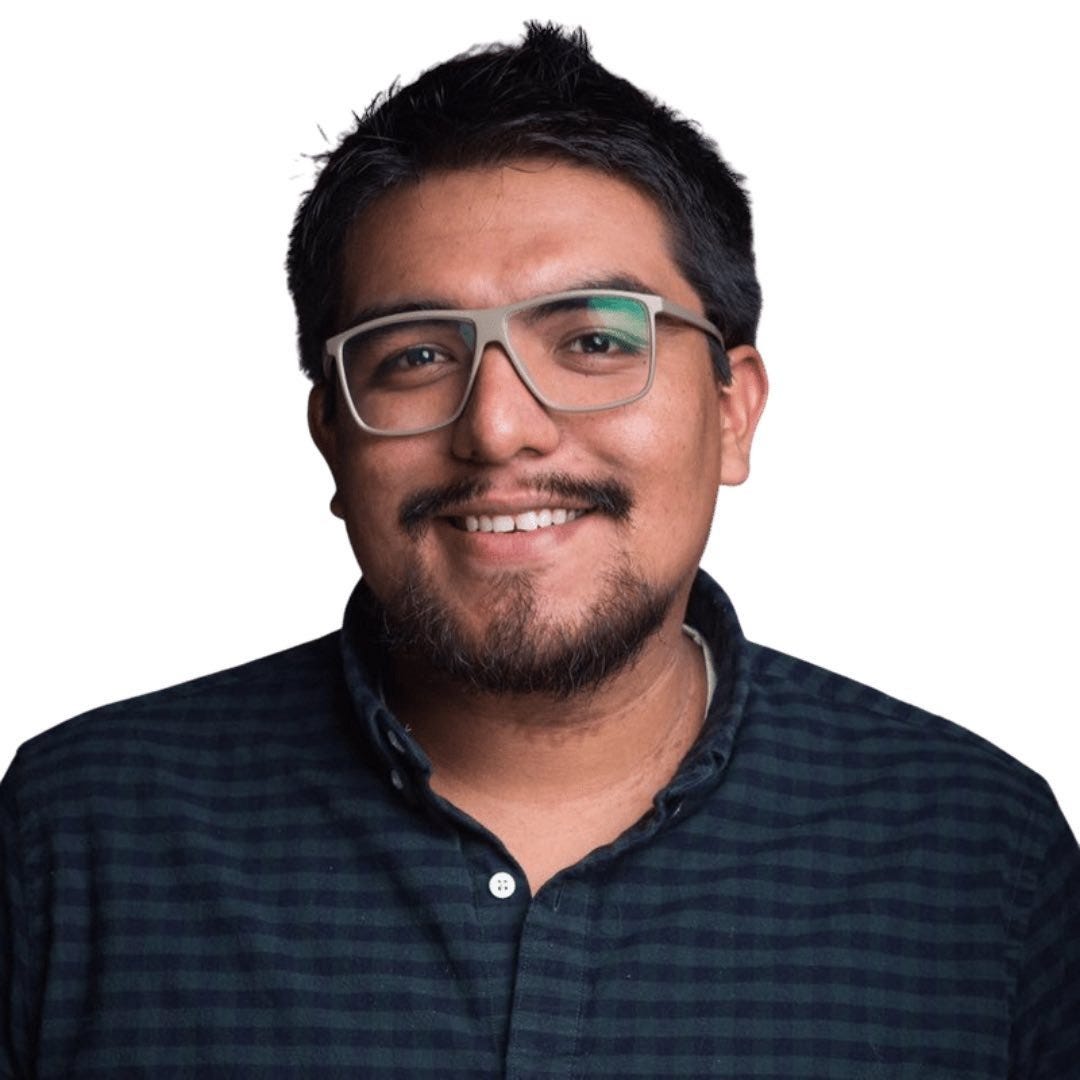 Luis Parrales – Medium