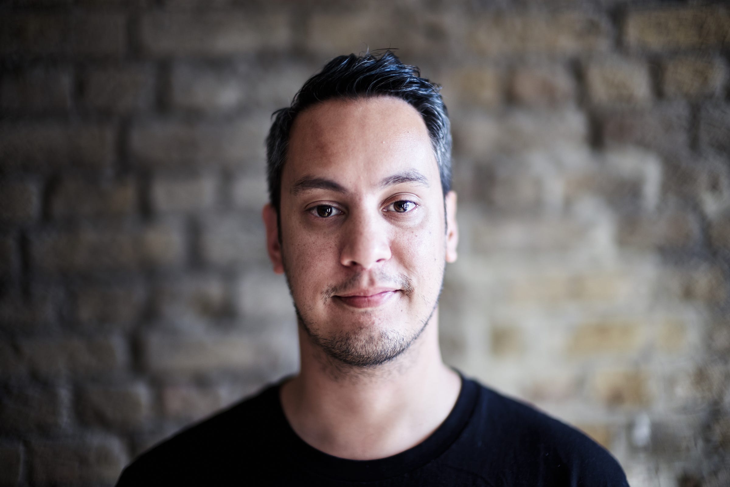 Victor Jones – Medium