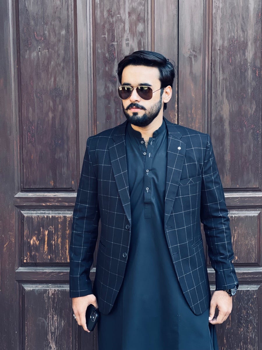 Qadir Malik – Medium