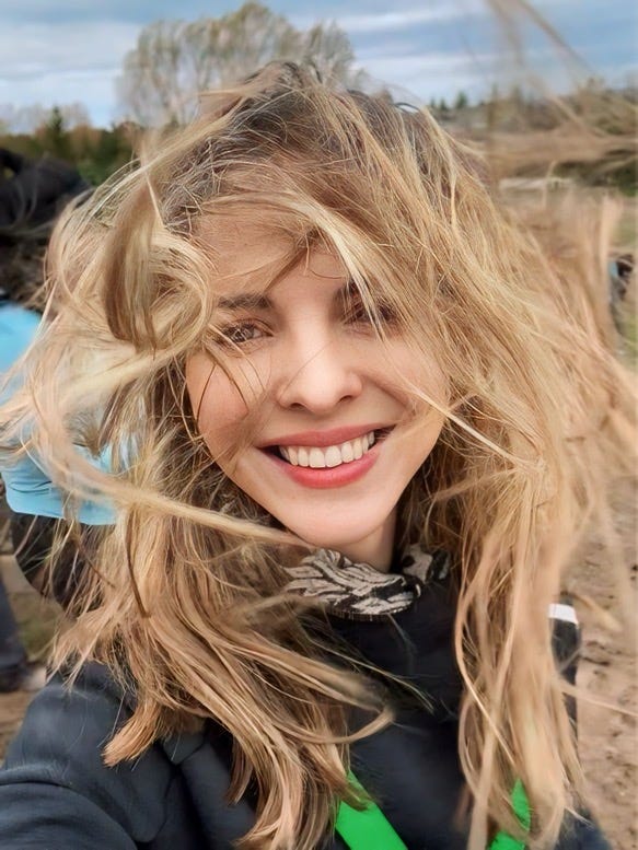 Cristi Clove – Medium