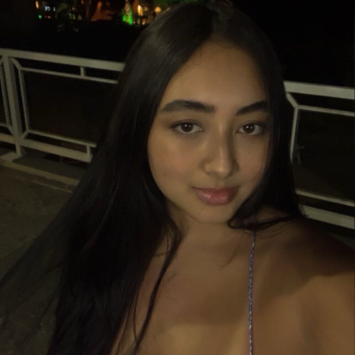 Aya Onishi – Medium