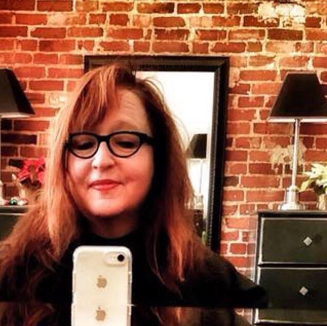 Amy Selwyn – Medium